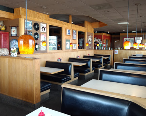 Nevada, MO Restaurant | Home | Buzz's BBQ